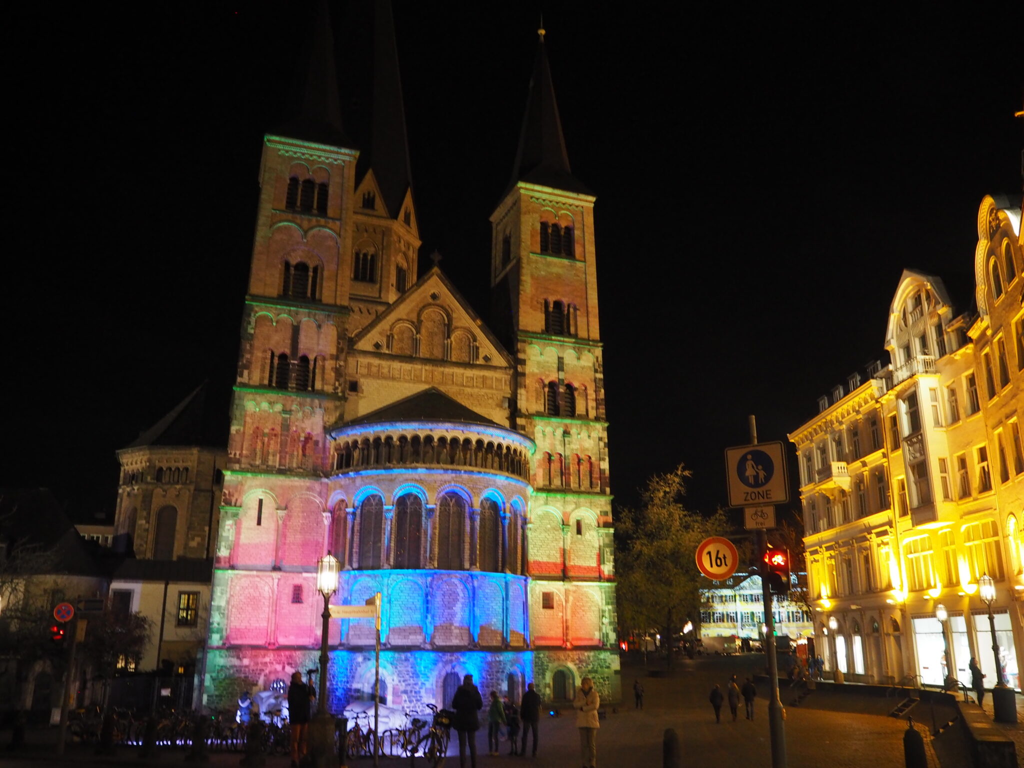 Dunkle Vergangenheit Bonn: Erlebe die Stadt neu - Bonn City Tours